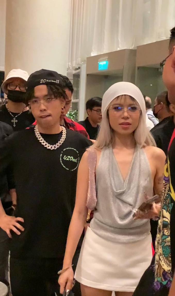 tlinh và bạn trai rapper bất ngờ khóa môi cực ngọt ngào, lại còn có 1 ...