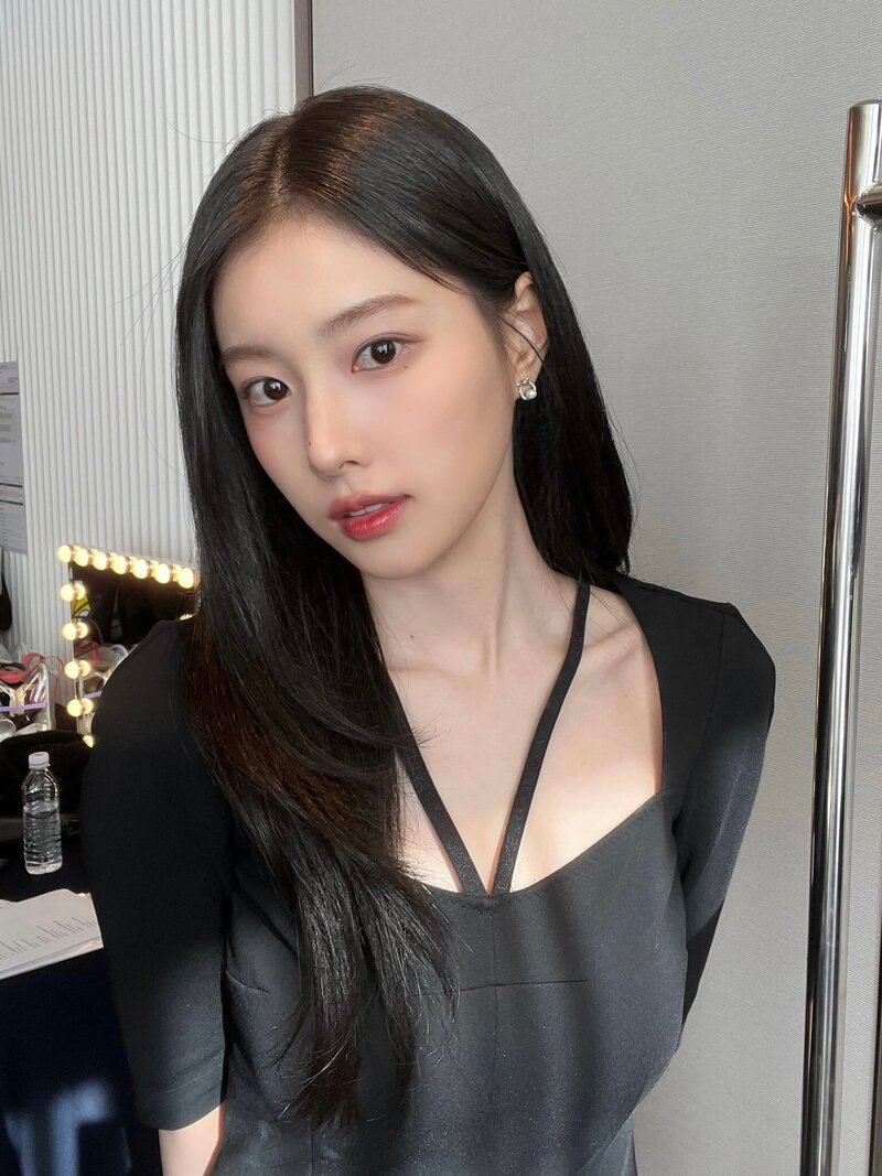 Cựu thành viên IZ*ONE bị chỉ trích lười biếng vì lý do không tưởng