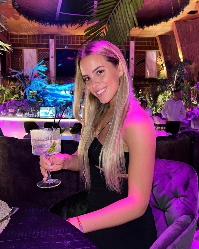 Thiên thần bóng chuyền cao 1m87 bị nhầm là siêu mẫu vì visual quá đỉnh ...