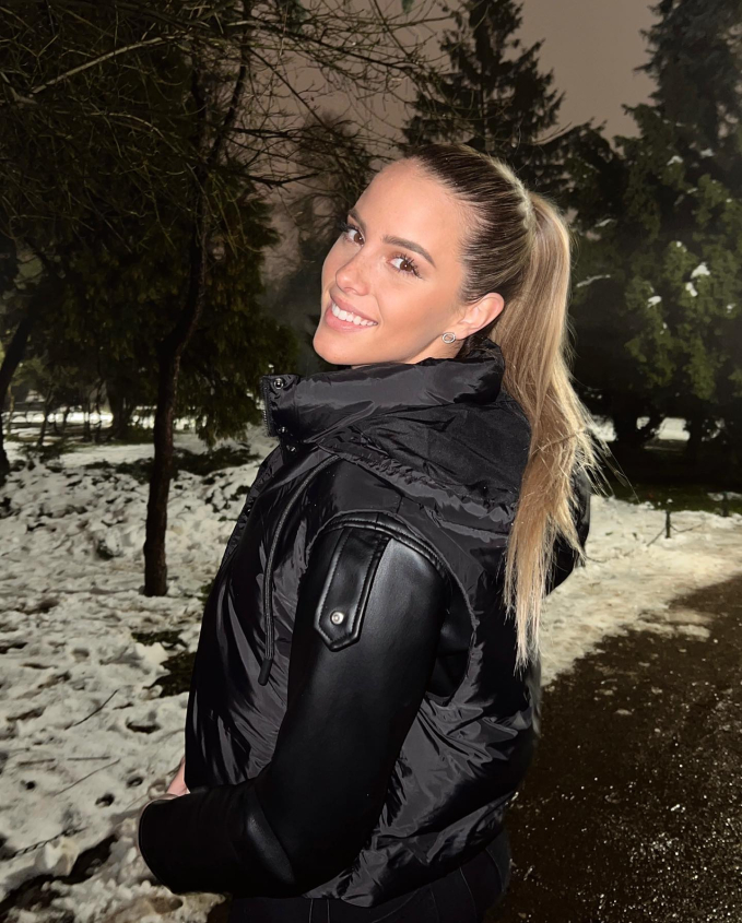 Thiên thần bóng chuyền cao 1m87 bị nhầm là siêu mẫu vì visual quá đỉnh ...