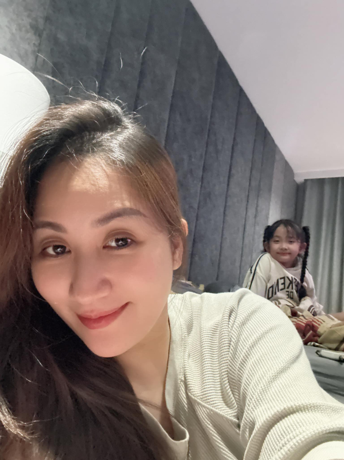 Nhà Khánh Thi chia làm 2 phe, nữ kiện tướng chỉ nói một câu mà khiến Phan Hiển lòng đau như cắt