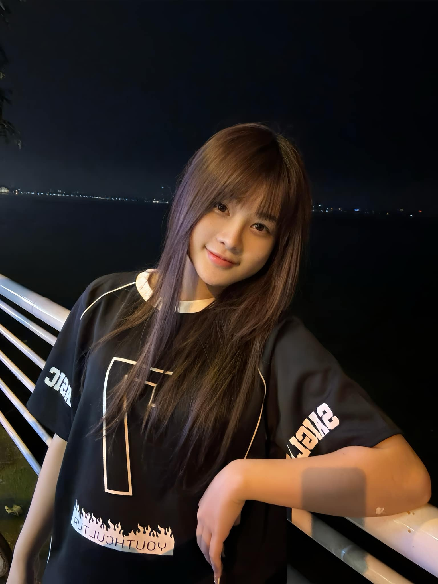 Nhờ AI chỉnh ảnh, nữ streamer từng nhận mình "ngon nhất Liên Quân" ngơ ...