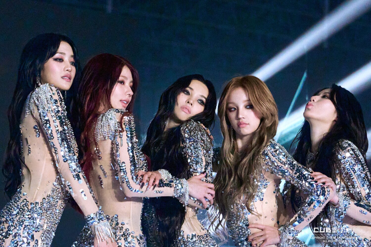 Độc lạ nhóm nữ: Đầu tư MV tiền tỷ thì "flop", ca khúc b-side không ...