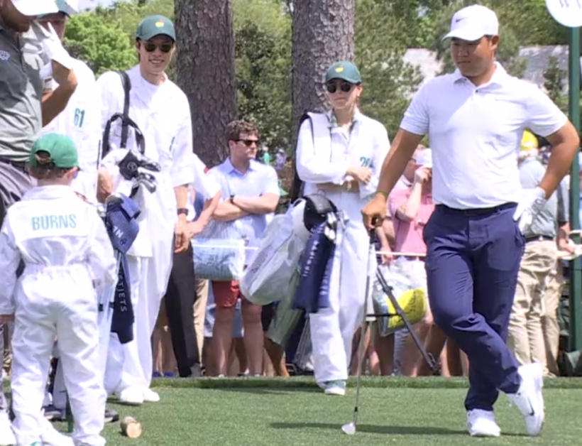 Ryu Jun Yeol rạng rỡ như đi trẩy hội tại sự kiện lớn hậu drama tình ái ...