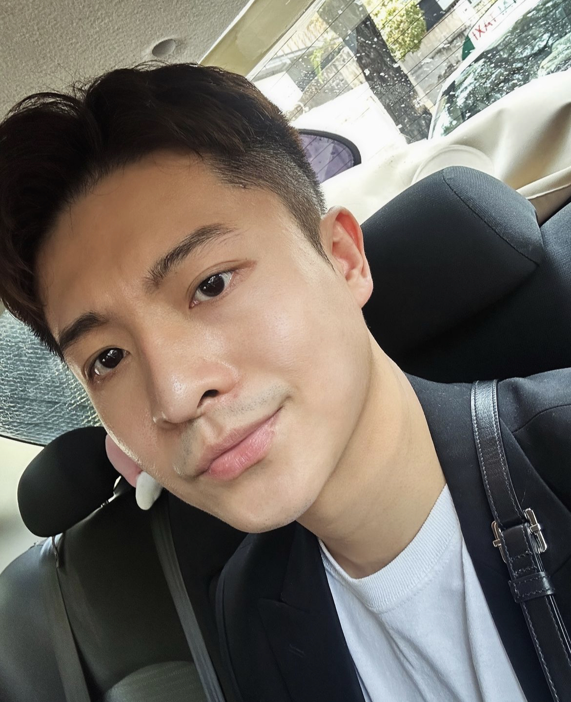 Harry Lu có cuộc sống thế nào giữa lúc Midu sắp về làm dâu hào môn?