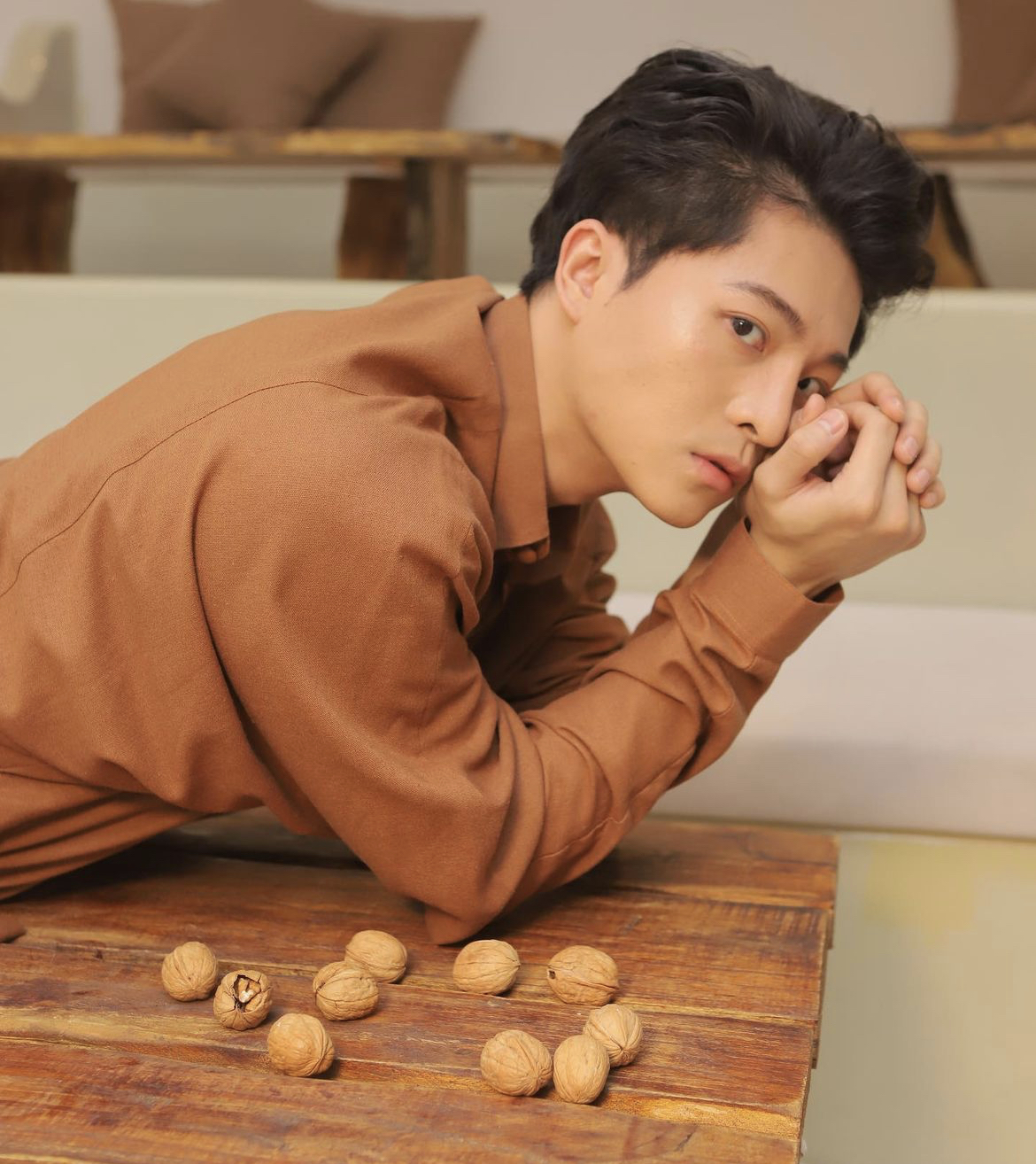 Harry Lu có cuộc sống thế nào giữa lúc Midu sắp về làm dâu hào môn?