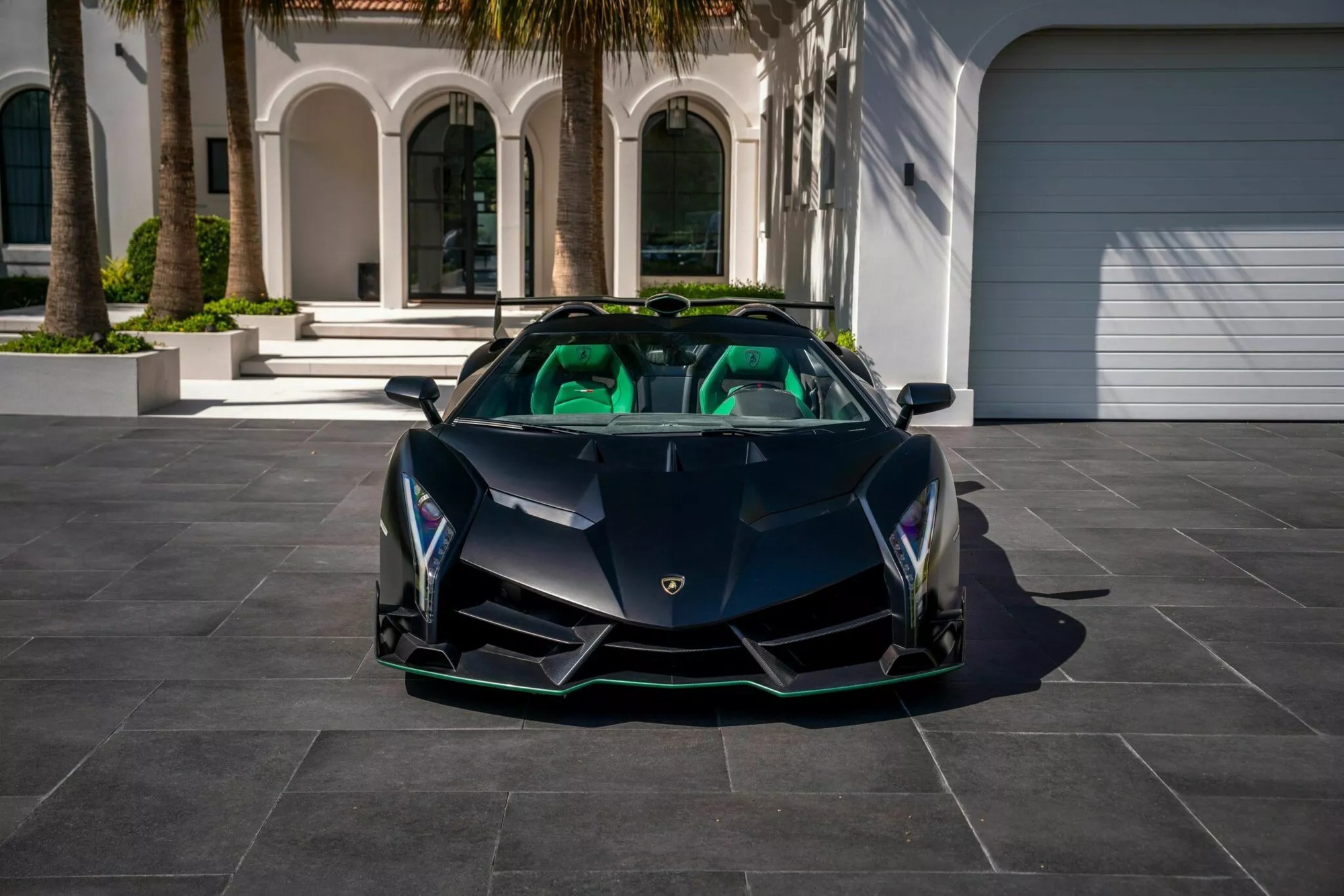 Siêu xe Lamborghini siêu hiếm, siêu xịn nhưng rao 2 lần trong 4 năm vẫn ...