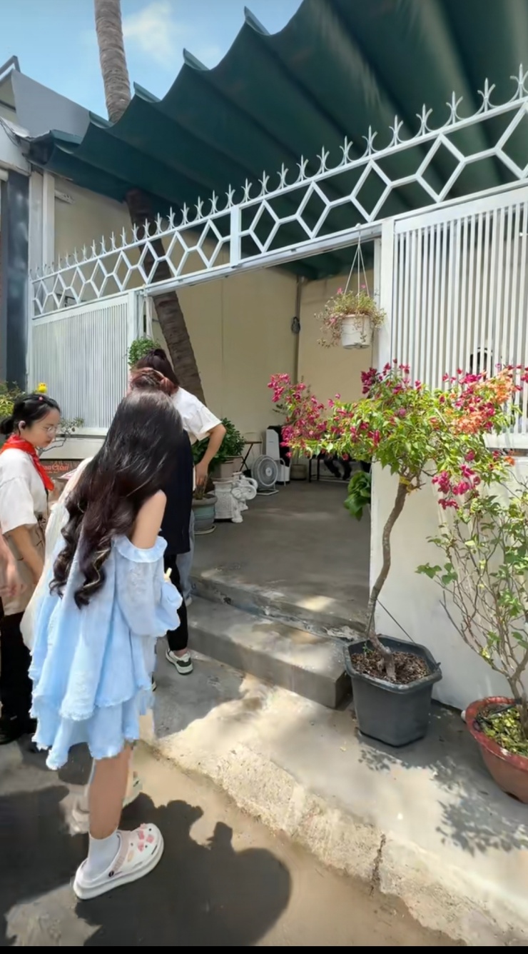 Quán chay của Ngô Thanh Vân đầu tư dàn "ngựa chiến" đá bay nắng nóng ...