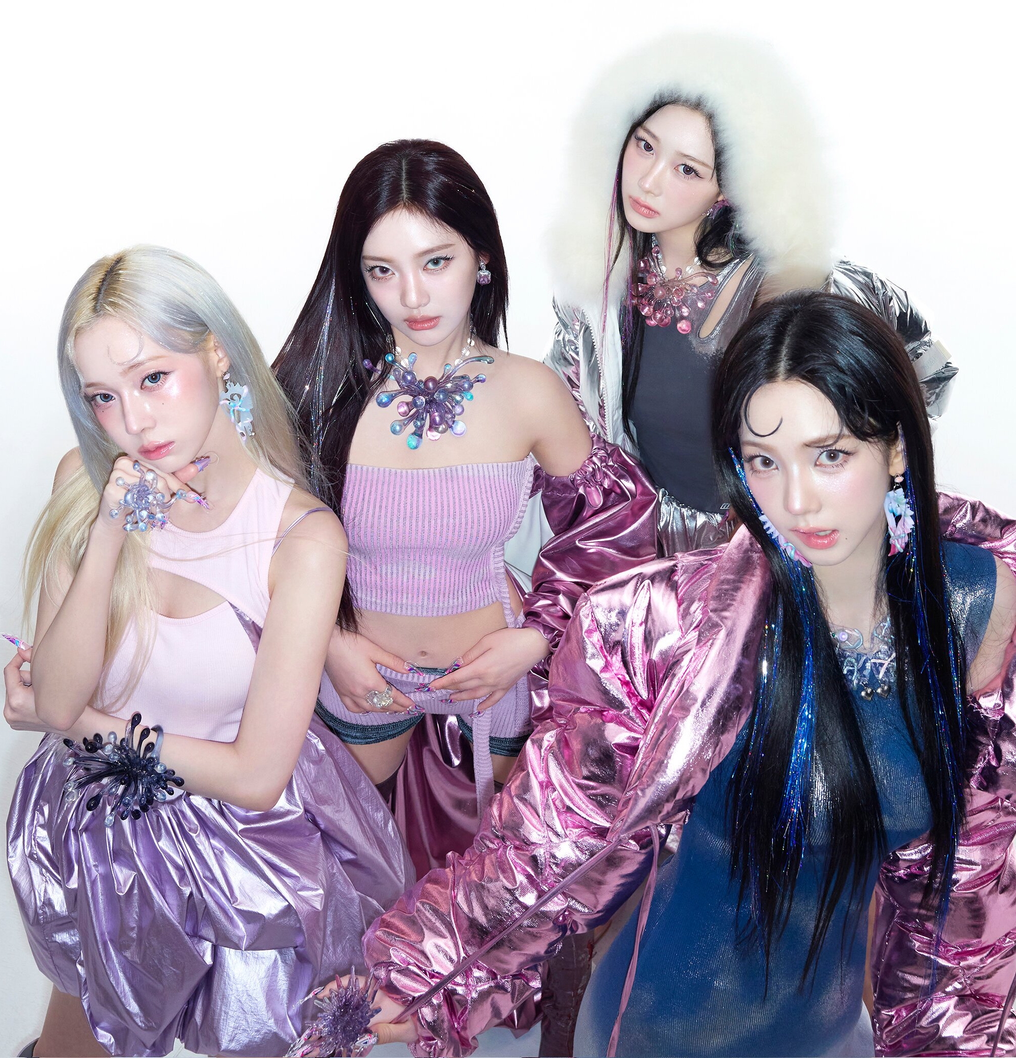 aespa hoá siêu nhân giật tung thế giới ảo, cư dân mạng phấn khích: Thế này làm sao Bang Si Hyuk ...