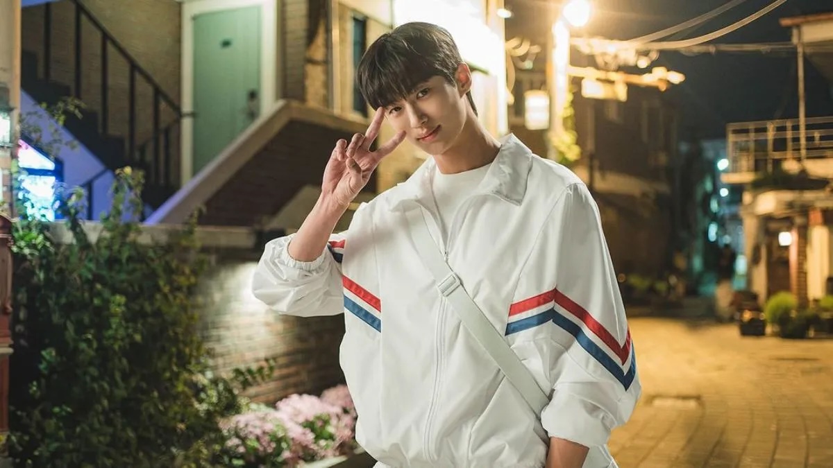 Ảnh thời niên thiếu của nam thần Cõng Anh Mà Chạy gây bão cõi mạng, 1 ...