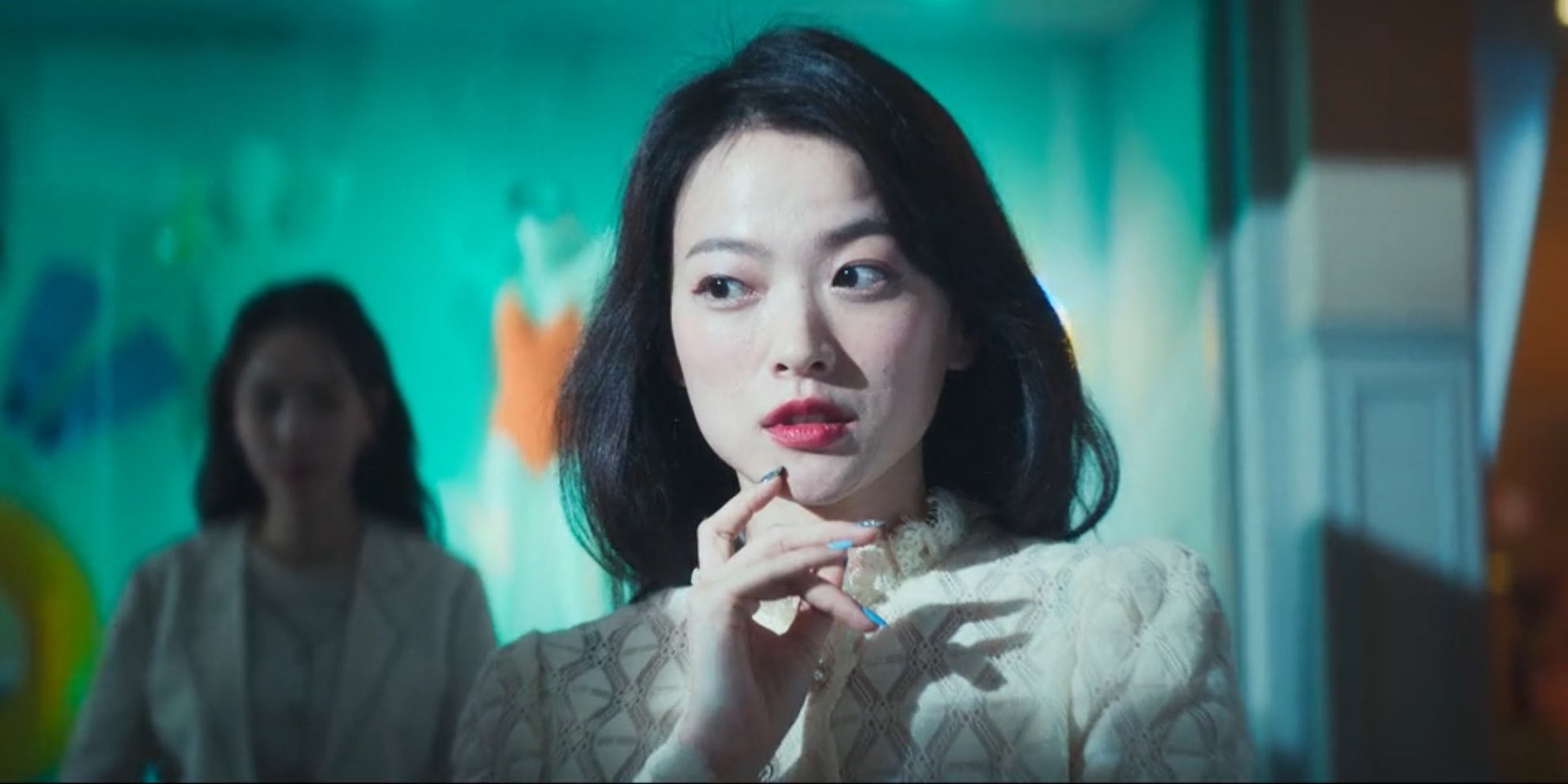 Chun Woo Hee vừa đẹp vừa điên trong The 8 Show