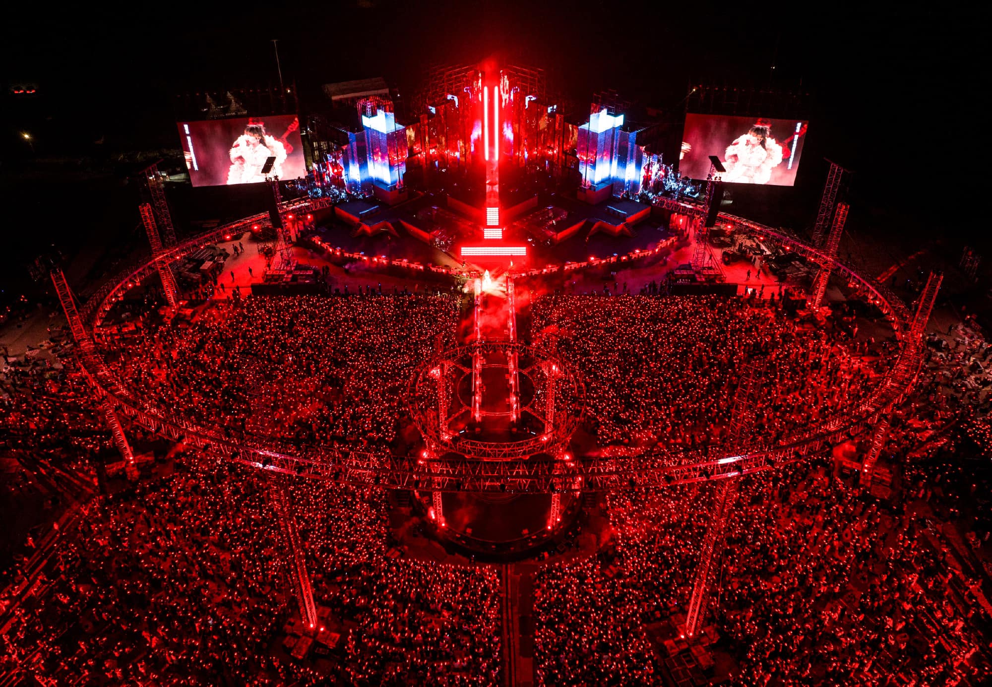 "Đỉnh lưu" xứ tỷ dân tổ chức concert độc lạ: Bắt đầu từ đêm đến khi ...