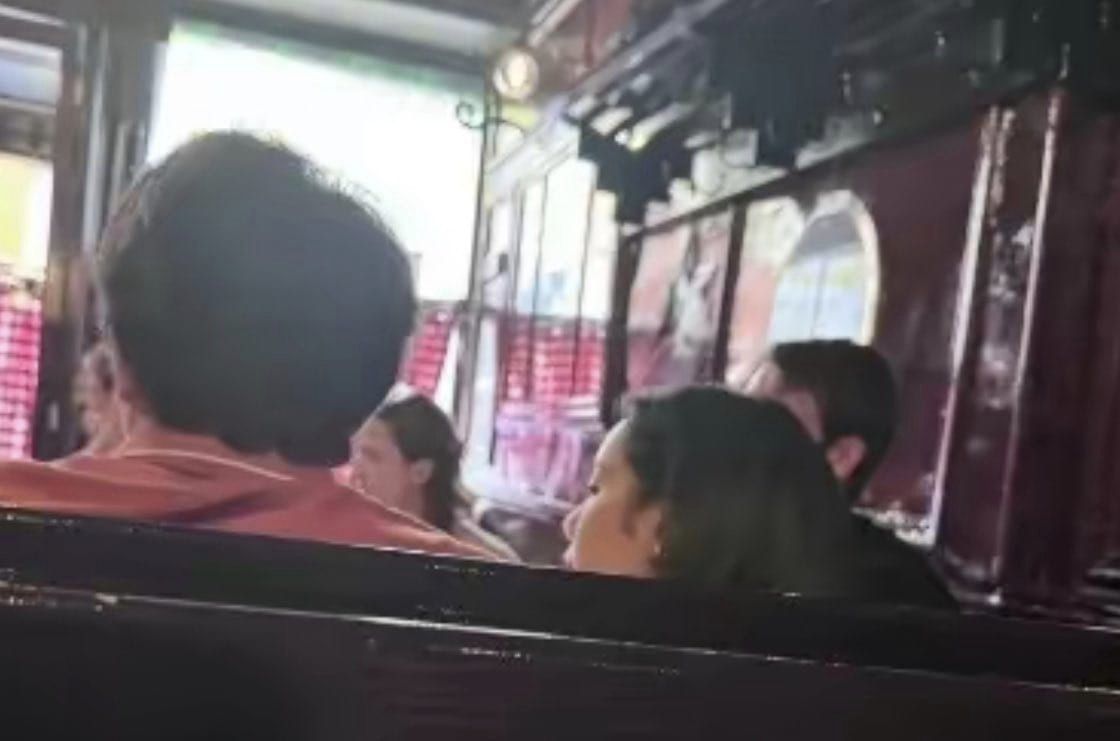 Hot: "Tóm dính" Lisa dùng bữa với gia đình bạn trai ở Paris, sắp làm ...