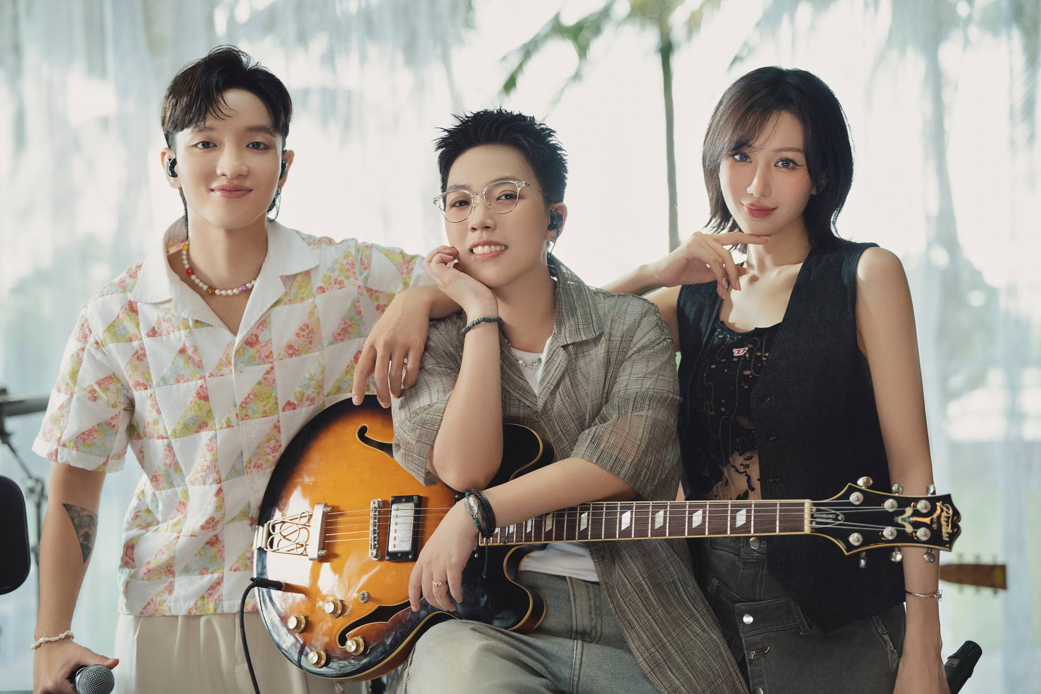 MIN trở lại hậu ồn ào, kết hợp bộ đôi “hit maker" trong ca khúc dành ...