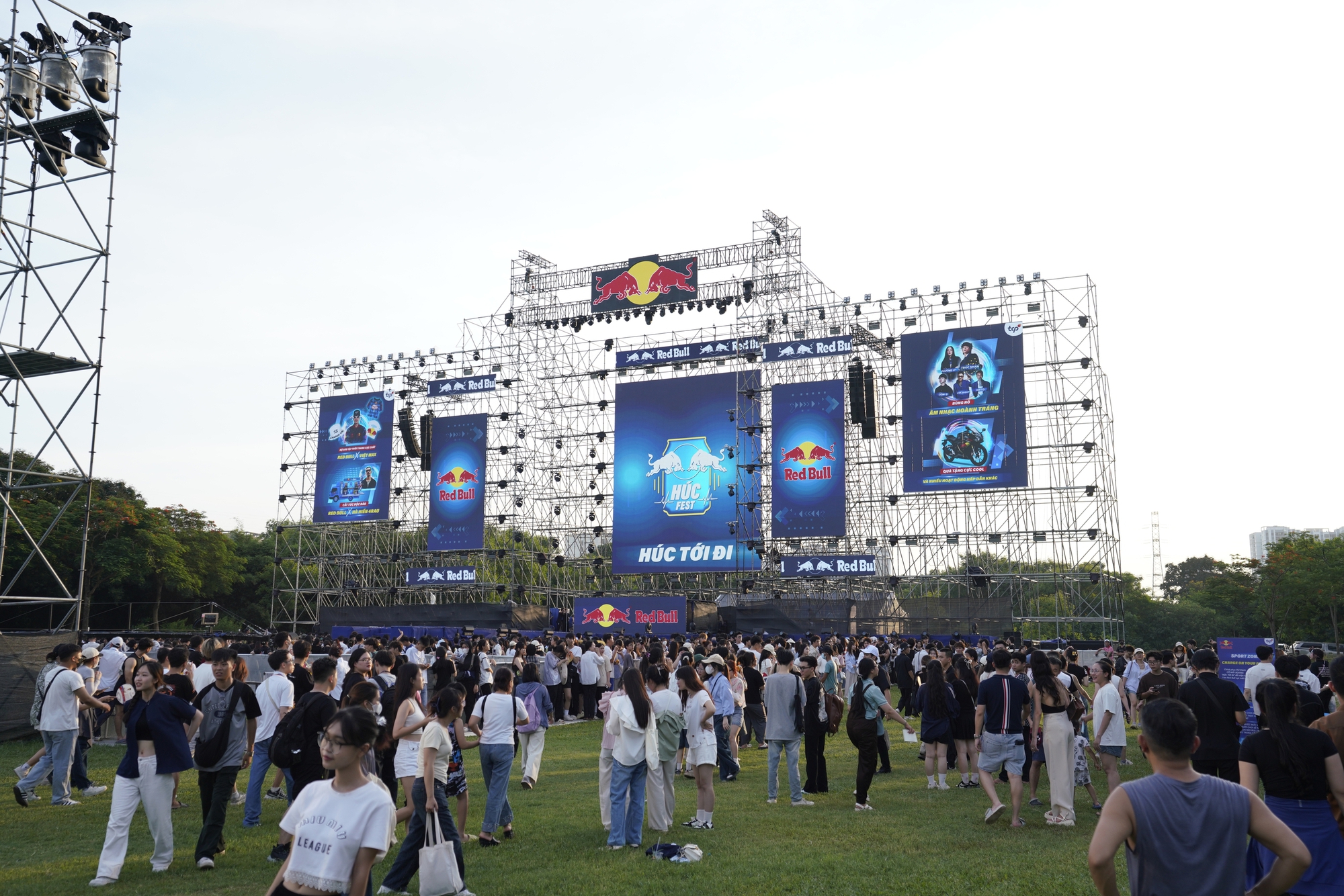 Những điểm nhấn ấn tượng tại Húc Fest 2024: Giới trẻ check-in cực hút ...