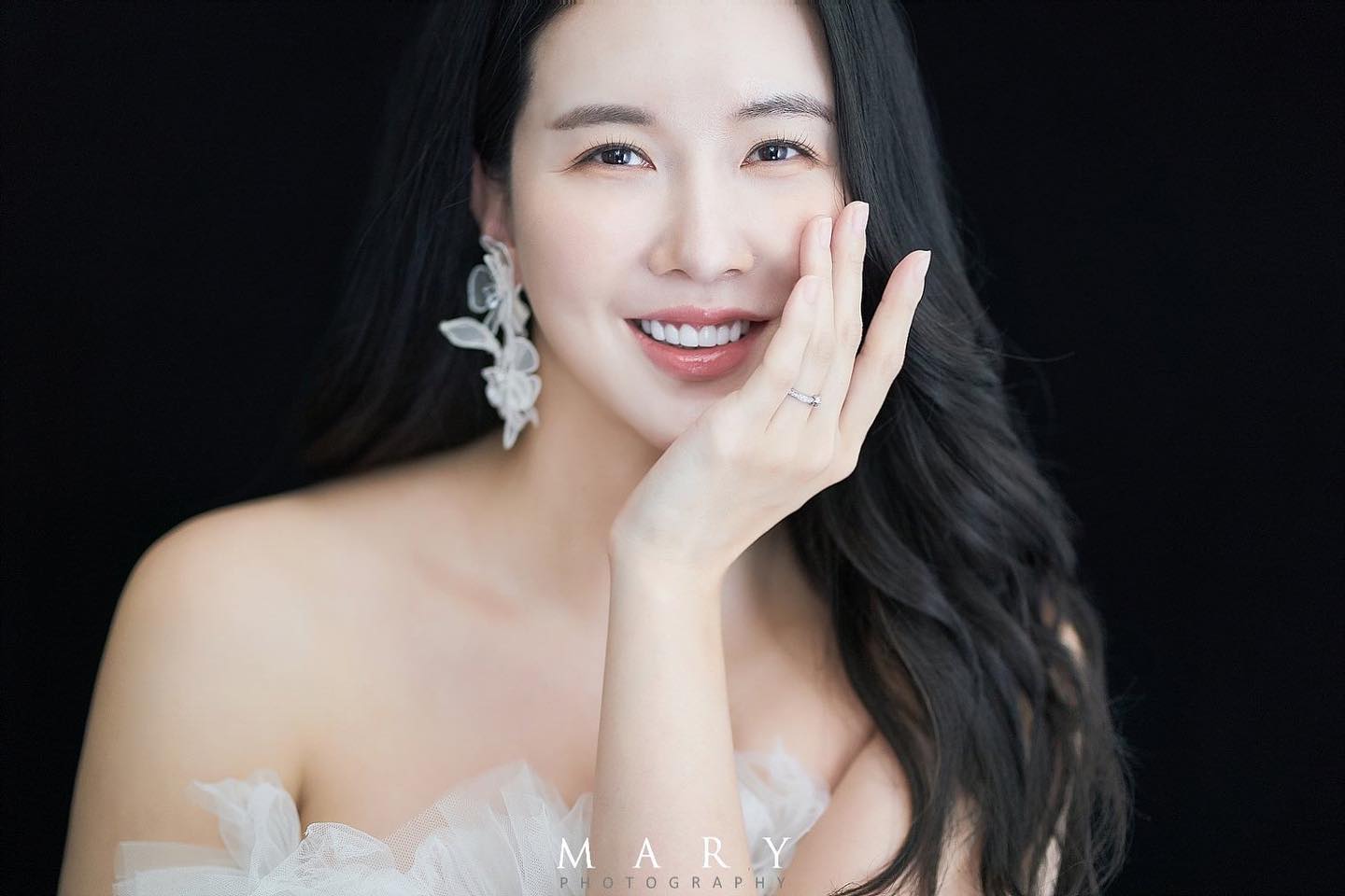 Jang Mi In Ae bị 200 đoàn phim từ chối vì quá sexy, mất trắng sự nghiệp vì bê bối chấn động