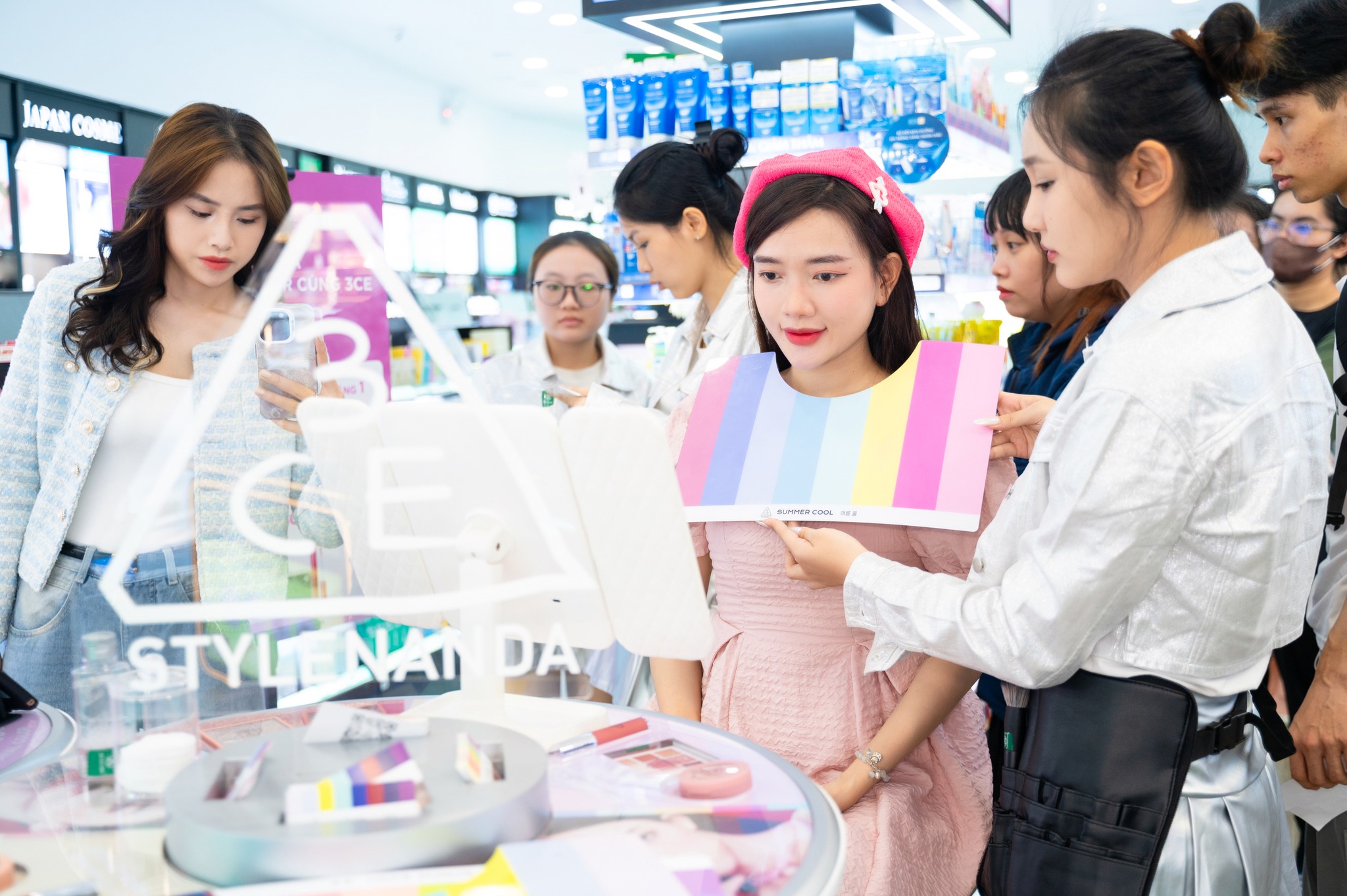 Hasaki chi nhánh 200: Phát triển bền vững từ sự tin yêu của khách hàng
