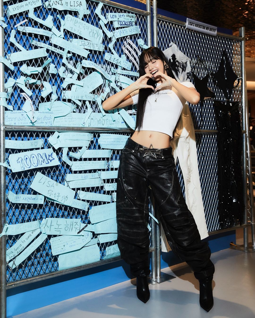 Lisa nhận “gạch đá” tưng bừng giữa nghi vấn đạo nhái: Ra riêng rồi vẫn ...