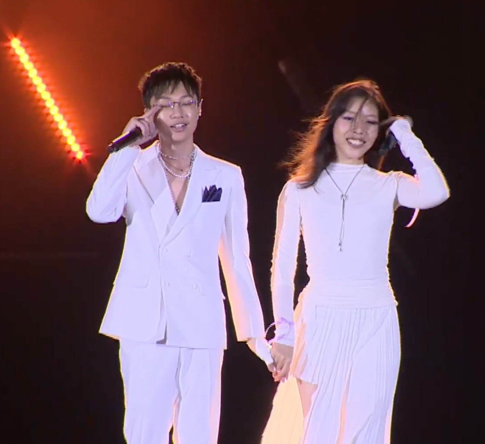 Cập nhật vụ ồn ào tình ái của Obito: Cô gái 2k6 chính thức xin lỗi VSTRA!