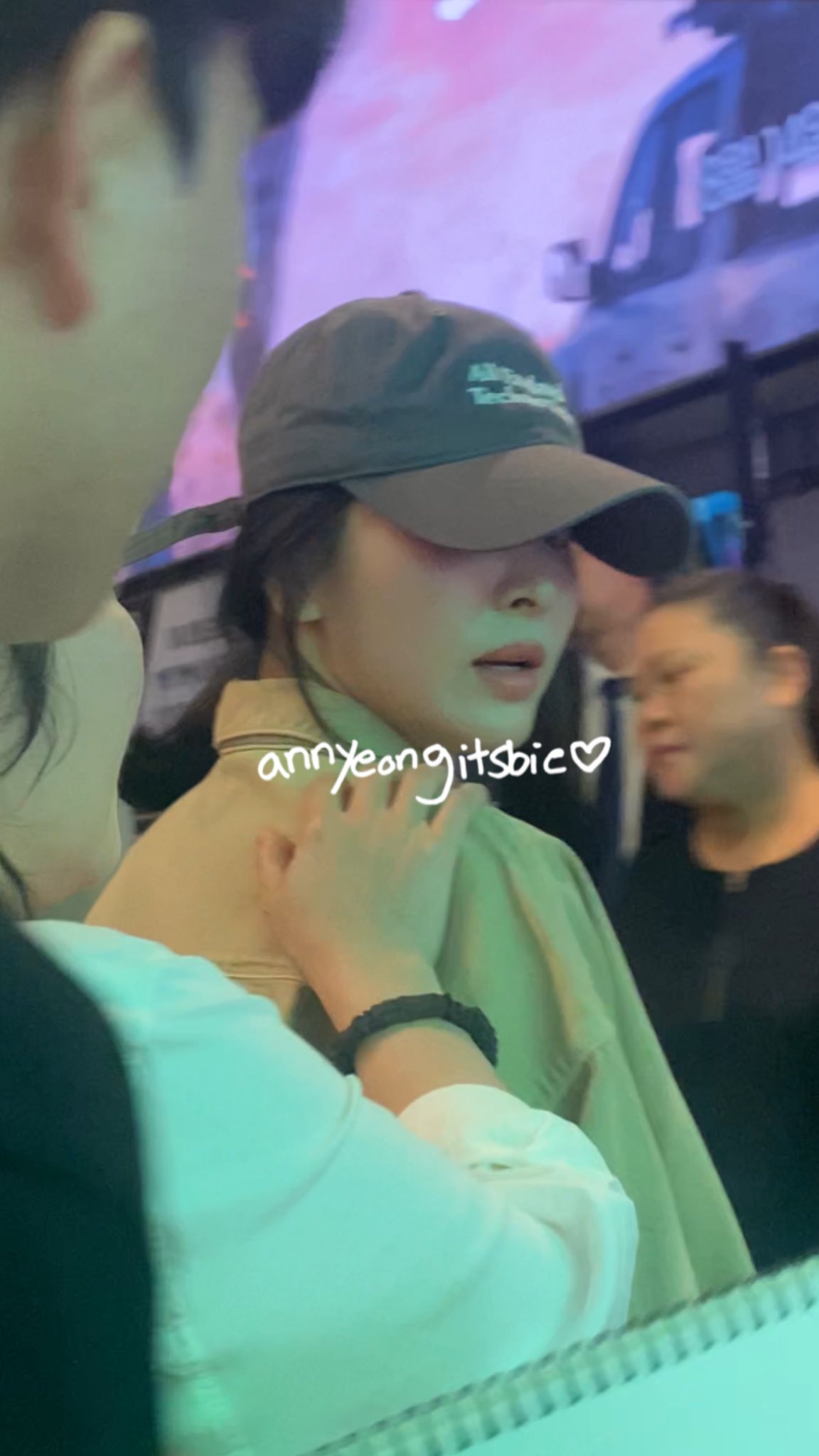 Sự kiện VIP quy tụ Jennie và Suzy: Nhan sắc 3 nữ thần hot nhất Kpop ...