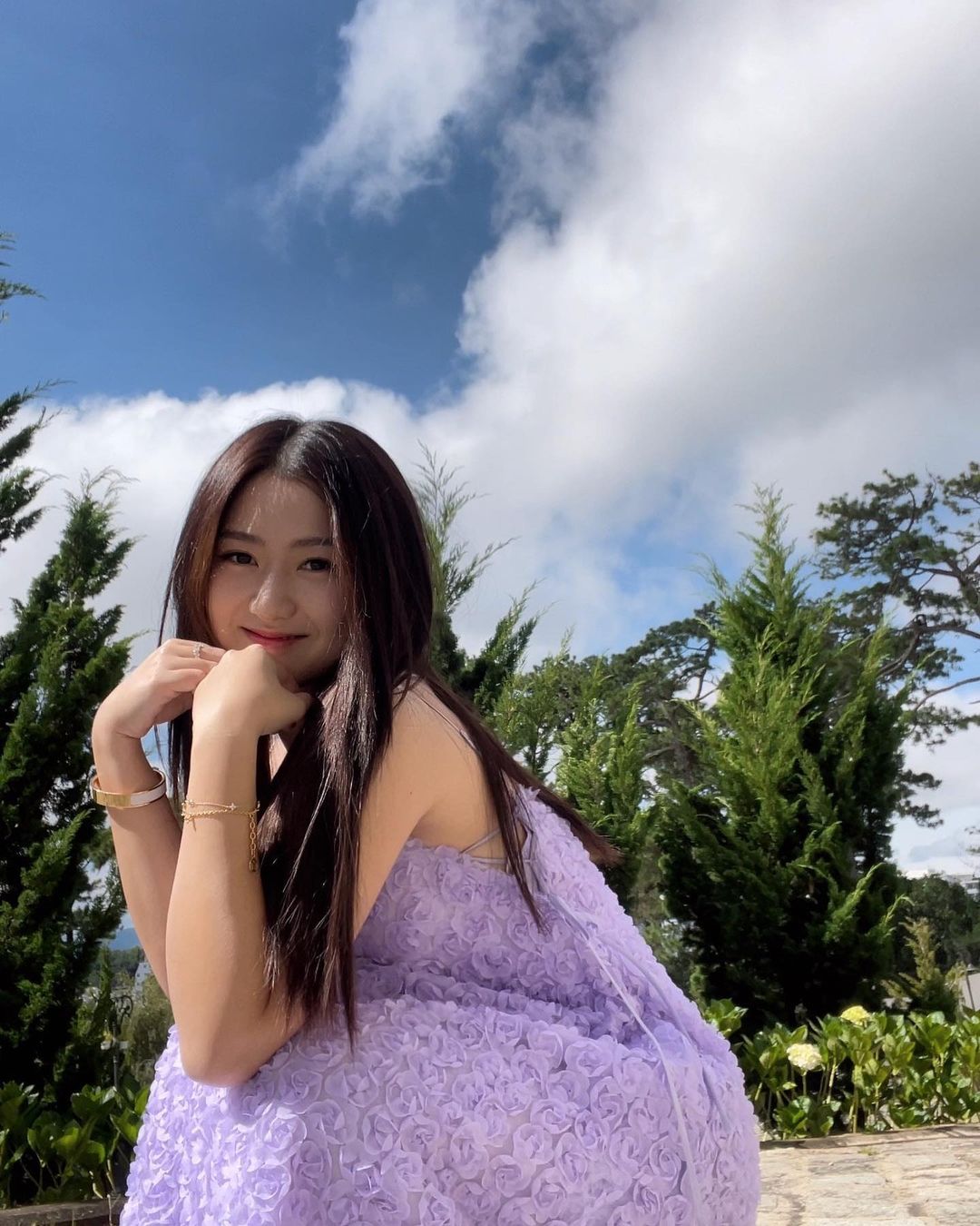 Hà My cứ "lên đồ" là xinh như công chúa, bảo sao Trí Thịt Bòa cưng thế!