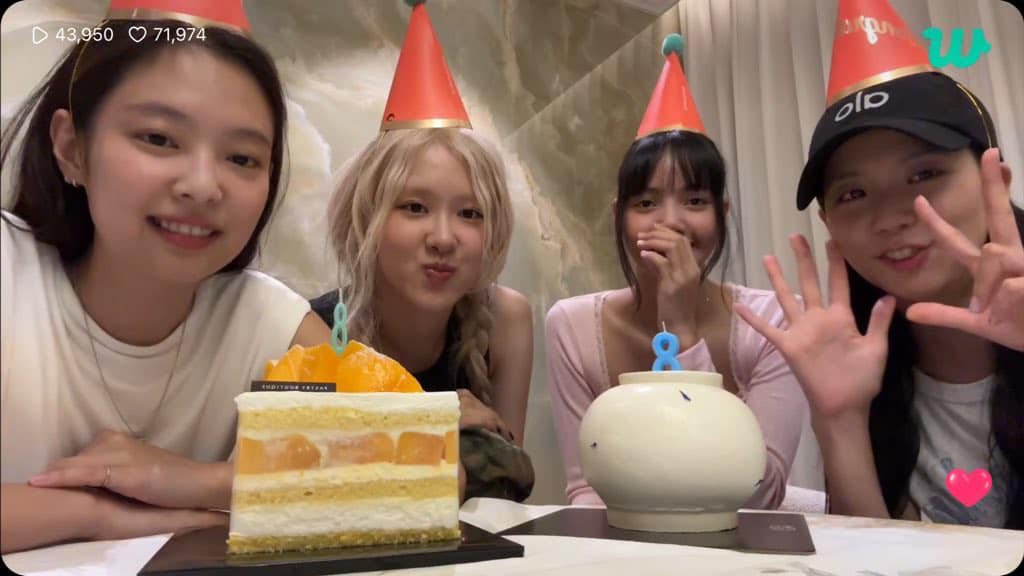 HOT: BLACKPINK gathered to livestream to celebrate their 8th debut anniversary, only 1 person ...