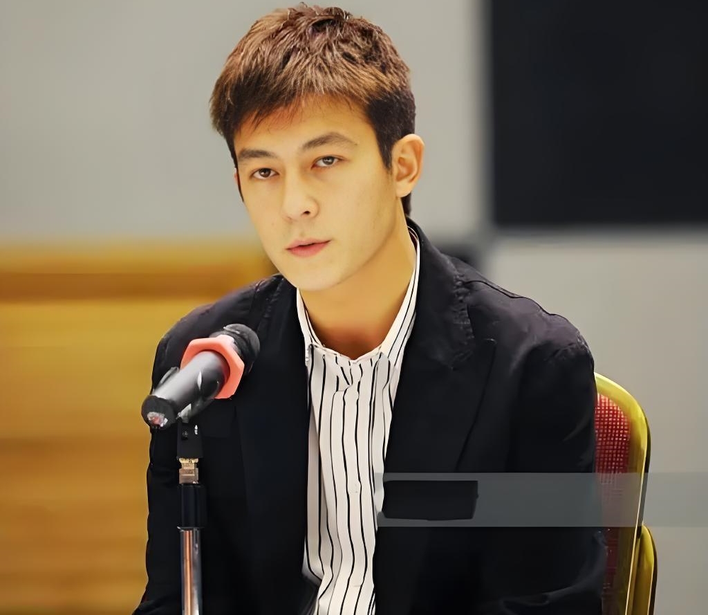 Trần Quán Hy xuống sắc không nhận ra