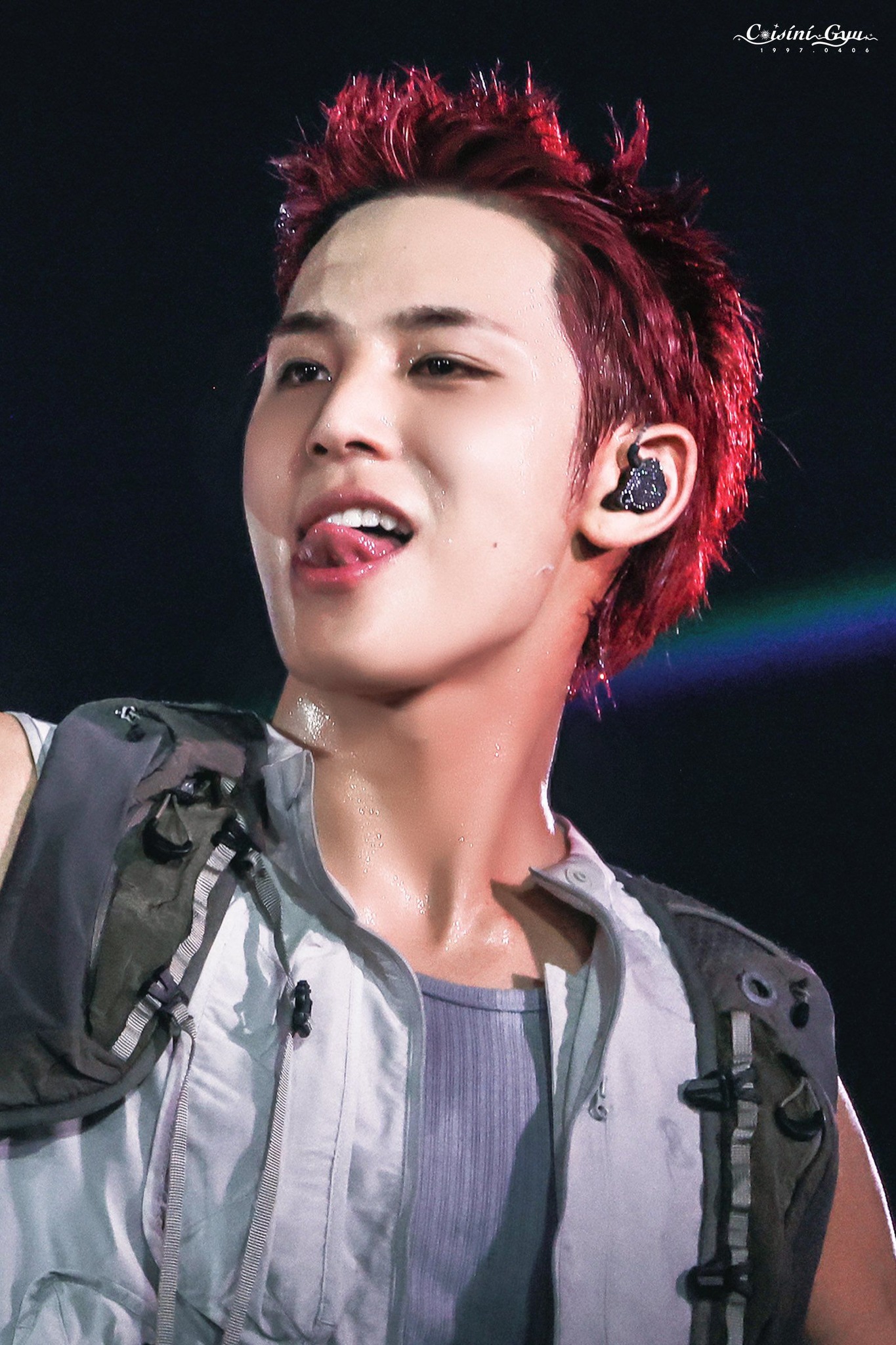 Mingyu (SEVENTEEN) thay đổi xoành xoạch 1 điểm để thể hiện tình cảm với ...