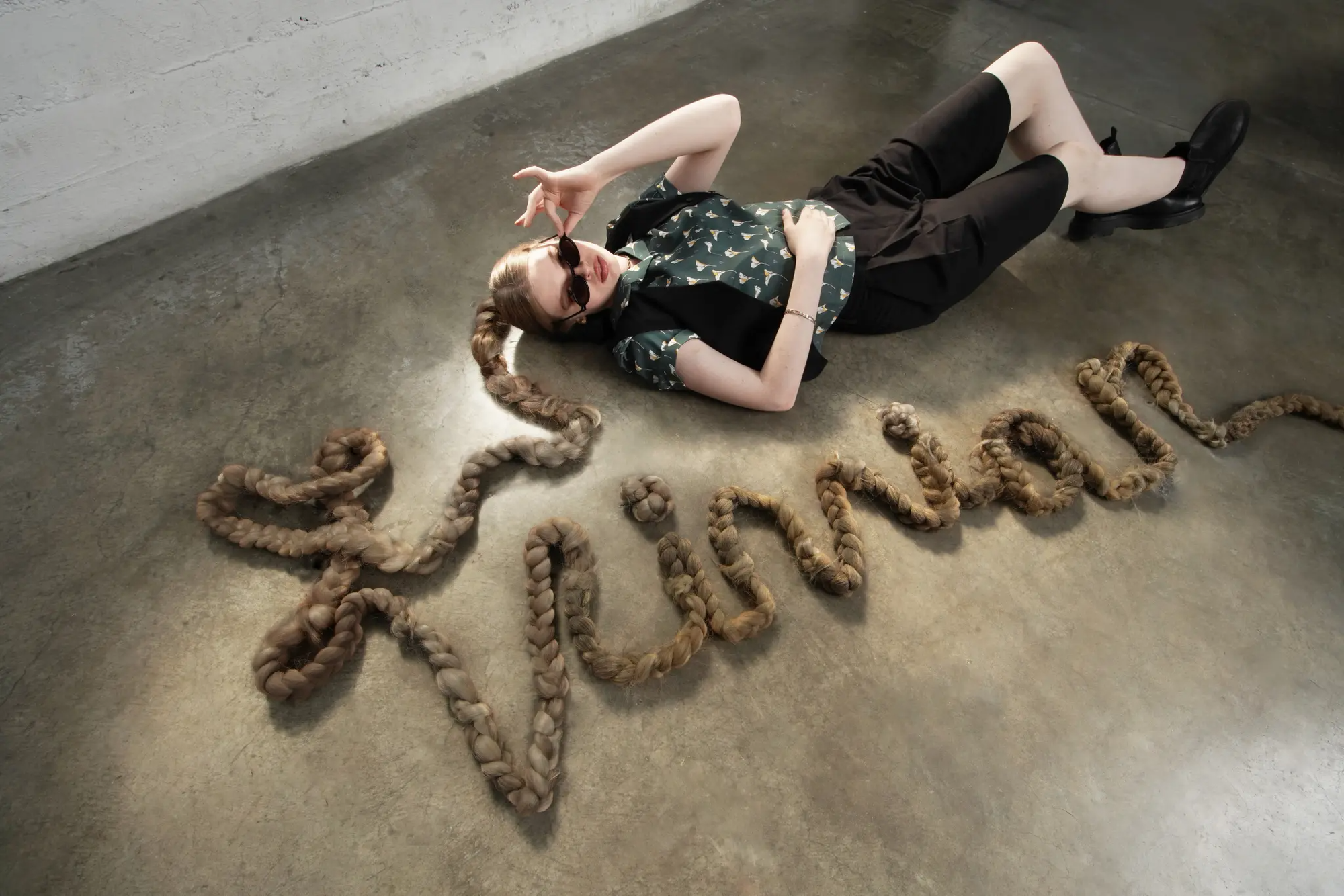 Elon Musk có 1 cô con gái chuyển giới: 21 tuổi debut làng mẫu với vẻ ...