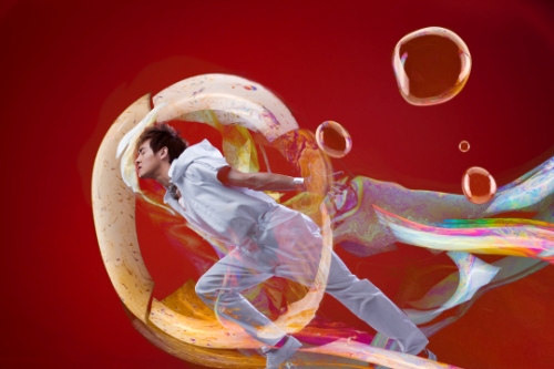 Anh trai sinh đôi của Junsu (DBSK) tung ảnh "khoe" body đẹp ngất ngây