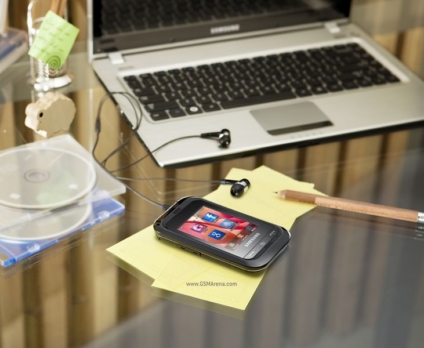 Samsung C3300K Champ công thức Corby “xì tin”