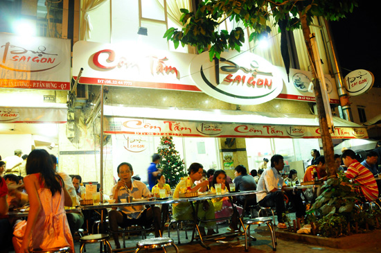 Sài Gòn: Hấp dẫn với Cơm Tấm Bụi – Tiết kiệm 37%