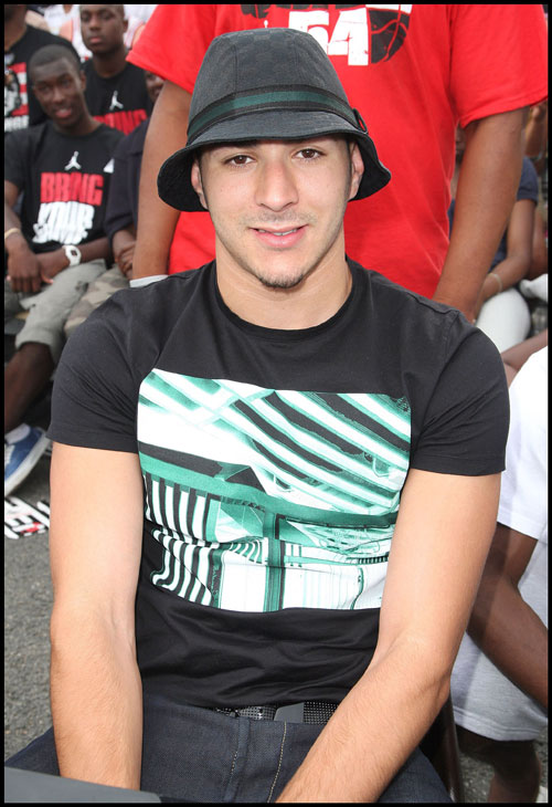 Cùng lắng nghe Benzema thể hiện tài… hát rap