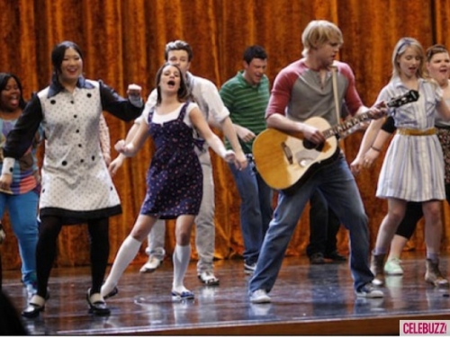 Nick Jonas cũng muốn Glee