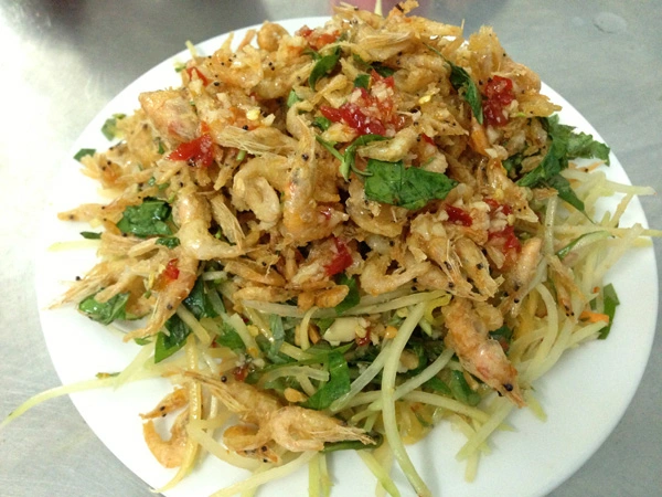 Khám phá quán tôm tép “khủng” nhất Sài Gòn