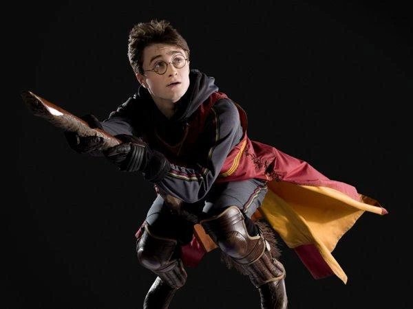 Harry Potter sẽ tiếp tục cưỡi chổi chơi Quidditch