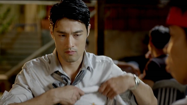 Johnny Trí Nguyễn nhận mình là "bê-đê" trong "Tèo em"