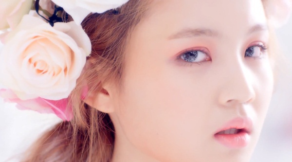 Lee Hi xinh đẹp khó cưỡng trong MV mới