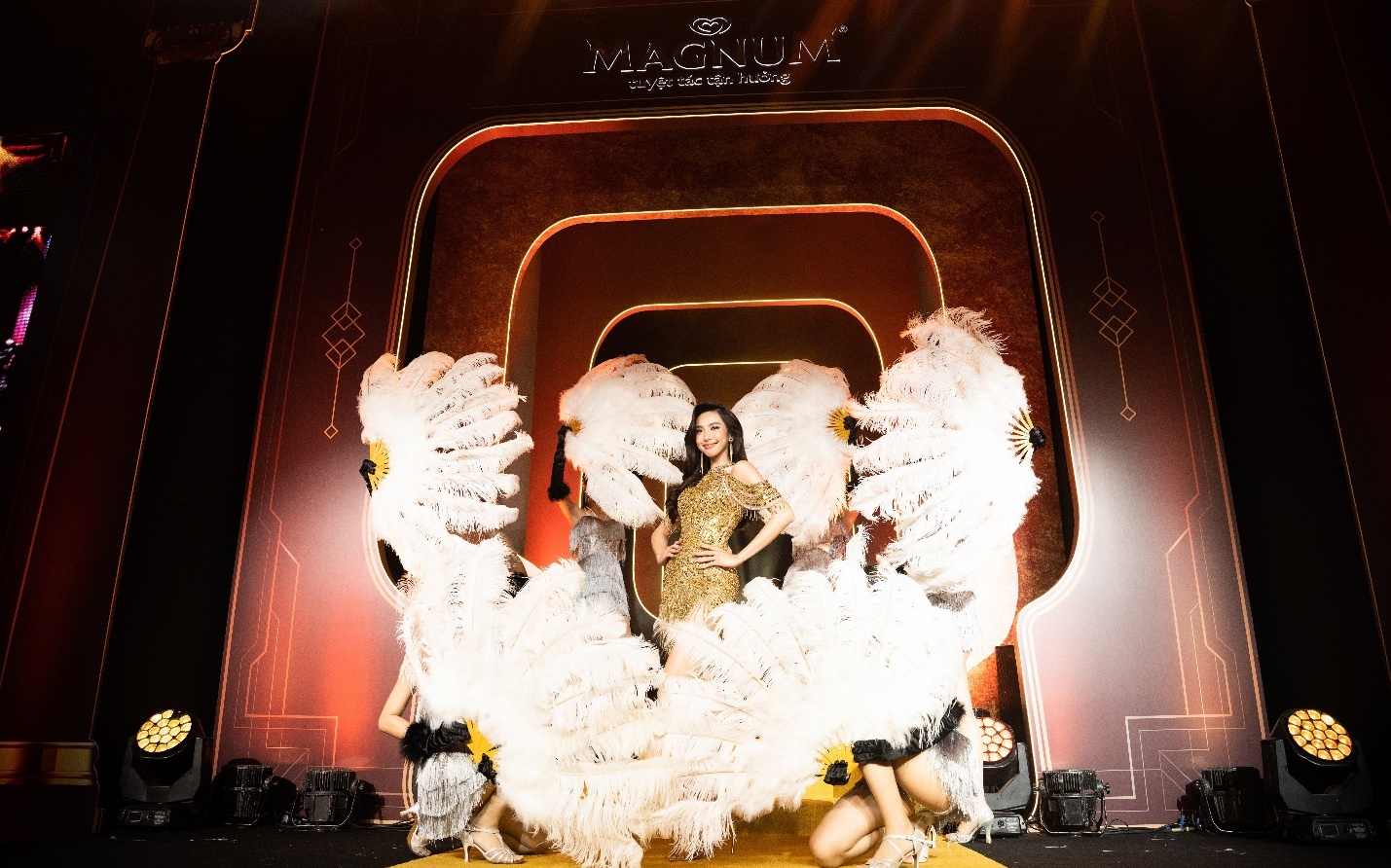 KEM MAGNUM, tin tức Mới nhất Sự kiện ra mắt kem MAGNUM quy tụ những ...