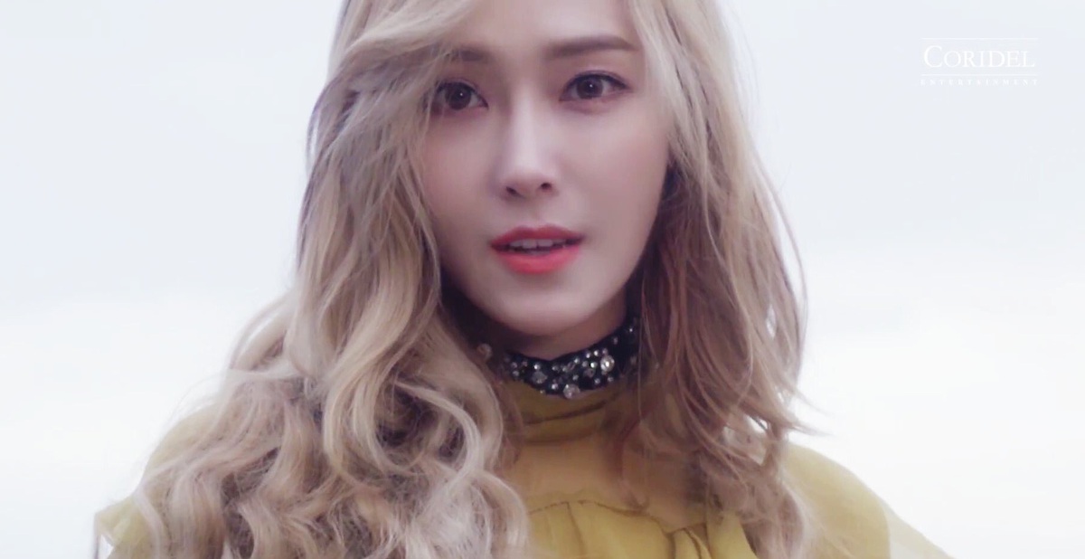 Fan phát sốt vì Jessica quá xinh đẹp trong MV mới hoành tráng
