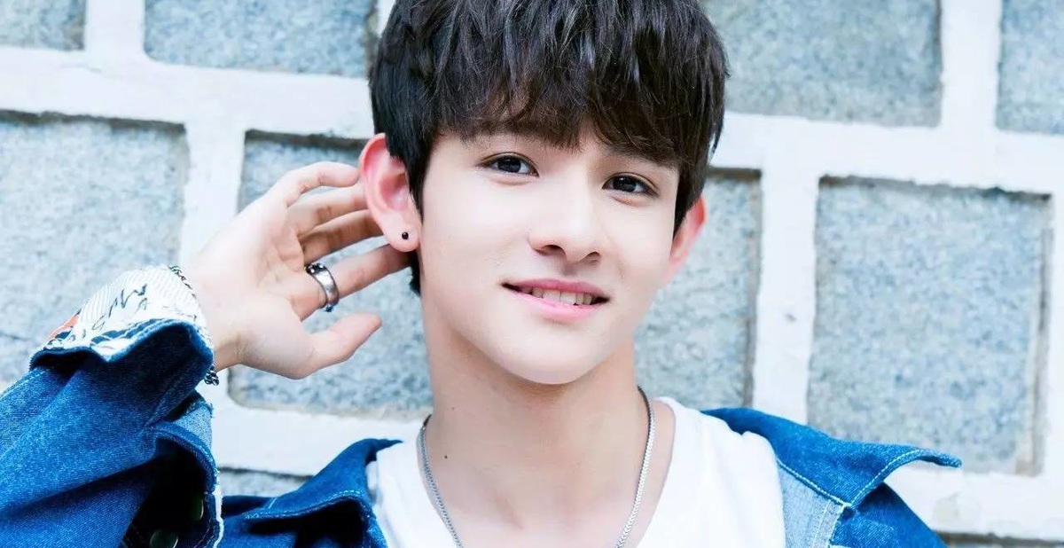Samuel Kim của Produce 101 tấn công dồn dập, không cho fan nghỉ