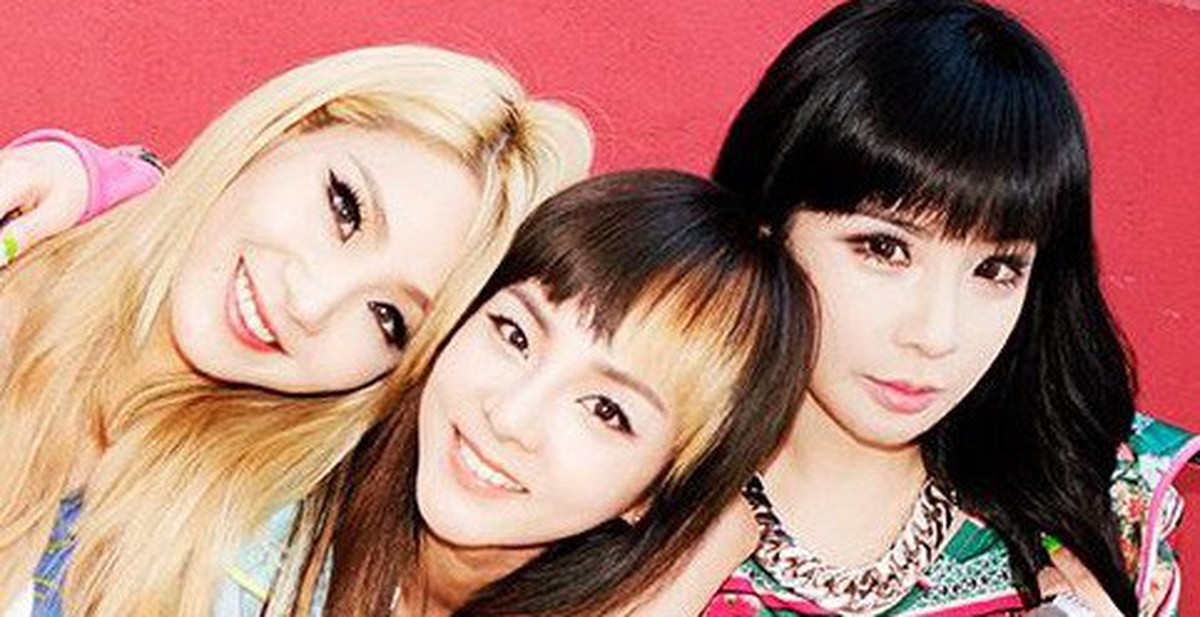 Dù 2NE1 đã tan rã nhưng Park Bom và Dara vẫn khiến fan ấm lòng vì hành ...