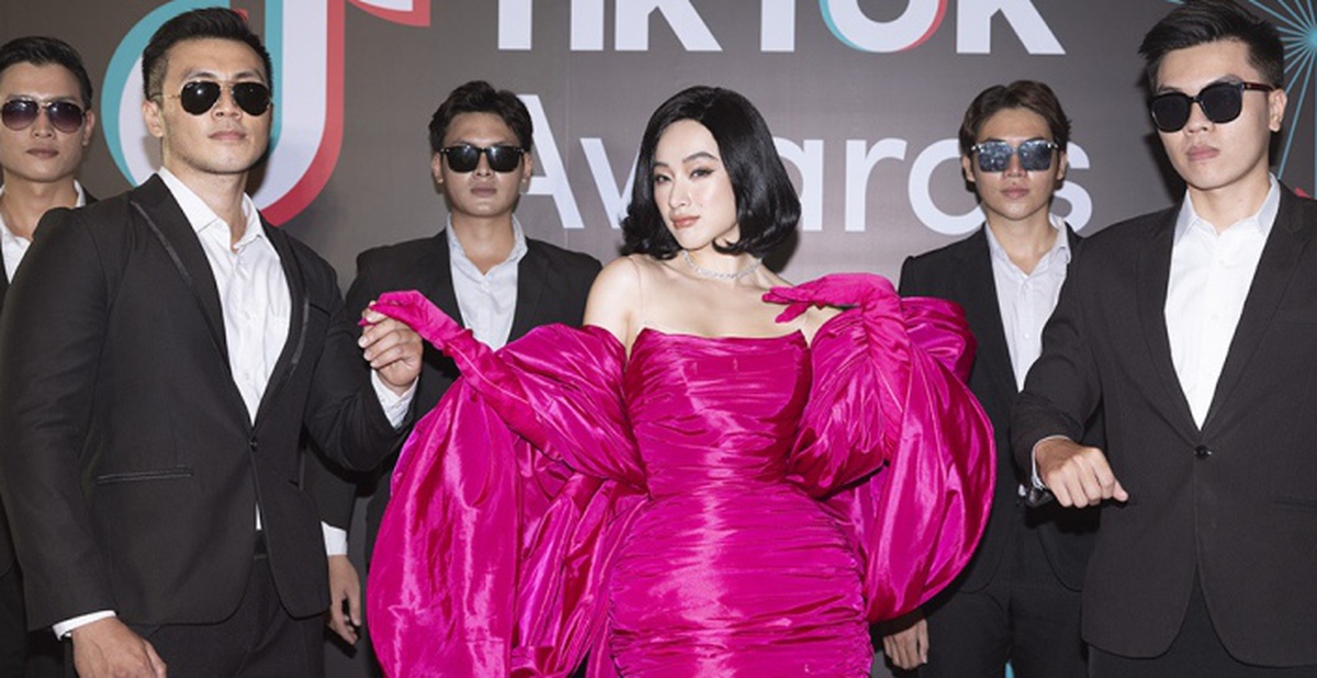 Angela Phương Trinh thay 3 bộ váy, lộng lẫy như nữ hoàng trên thảm đỏ