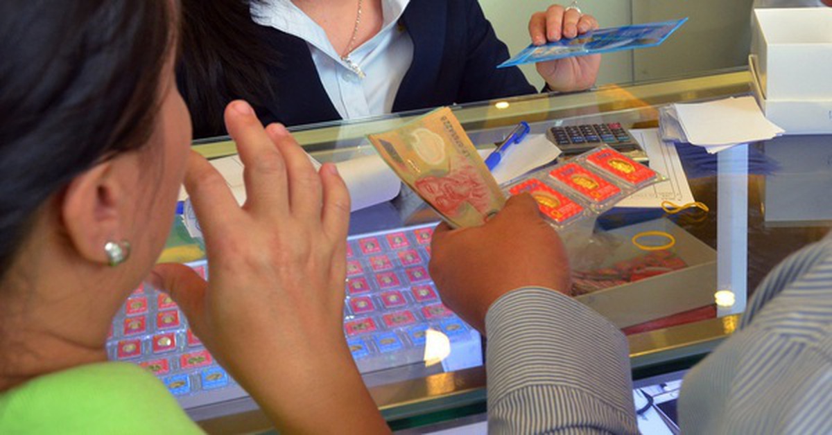 Giá vàng hôm nay, 9-10: Tăng lên đỉnh cao mới