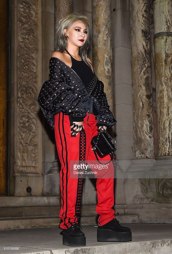 Sooyoung, Hoa hậu Hoàn vũ Pia nổi nhất dàn sao Á tại Tuần lễ thời trang ...