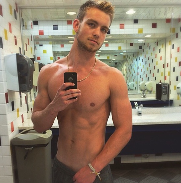 "Bỏng mắt" với hình thể cực chuẩn của dàn mẫu ANTM 22