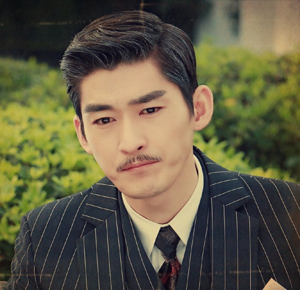 “Ông trùm TVB” Trương Hàn "già háp" tái hợp Trần Kiều Ân