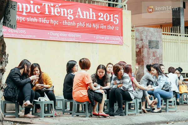 Những vỉa hè "ngợp" cafe ở Hà Nội
