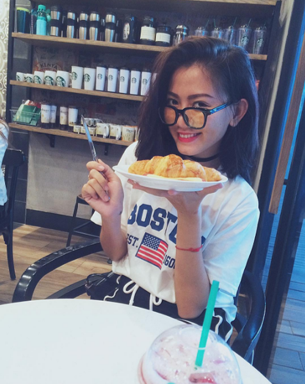 4 cô nàng sẽ khiến bạn ao ước: Cần gì trắng, giá mà da mình cũng... nâu!