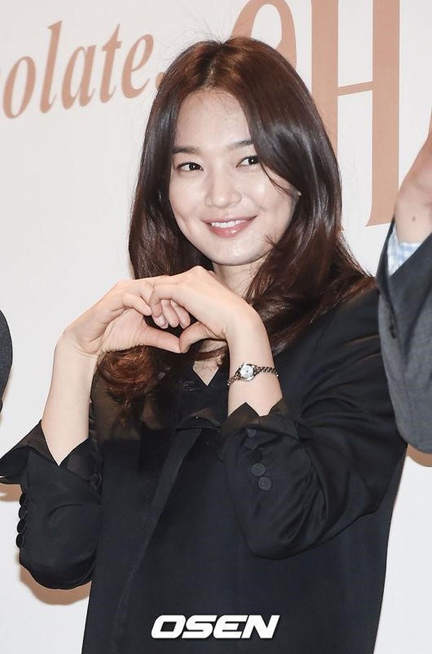 Shin Min Ah bị soi mặt "bánh bao" béo tròn tại sự kiện